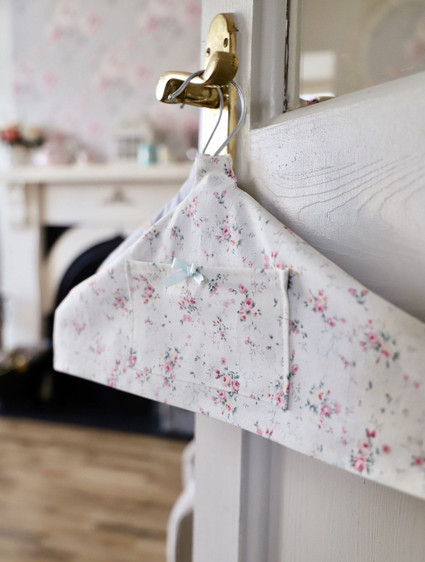 How To Make Pretty Fabric Hangers - Dainty Dress Diaries