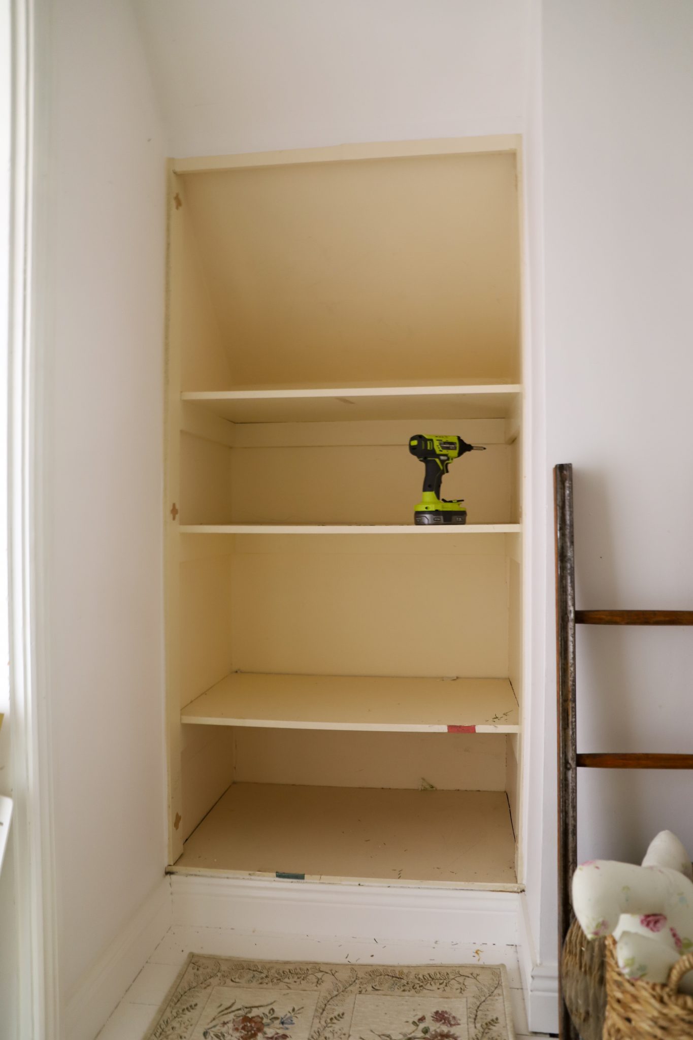 DIY Custom built-in using €25 Ikea VÄRD doors - Dainty Dress Diaries