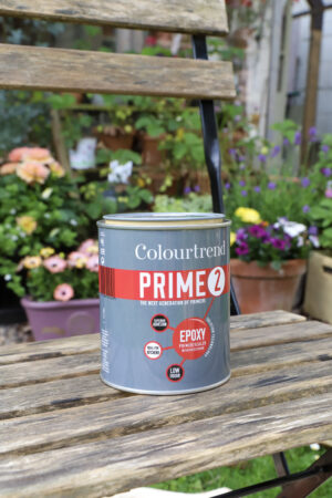 How To Paint Garden Furniture & Outdoor Walls? - Dainty Dress Diaries